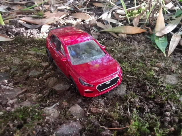 MAJORETTE 2 HYUNDAI I20 COUPE WRC RALLYE+une de ville nouveaux colories ...