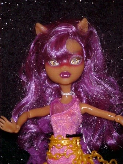 CLAWDEEN WOLF HAUNTED MONSTER HIGH loose in original outfit $40.00 ...