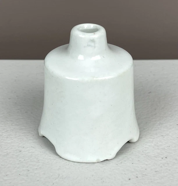 ANTIQUE WEMBLEY WARE White Porcelain PIE FUNNEL - Early Stamp ...