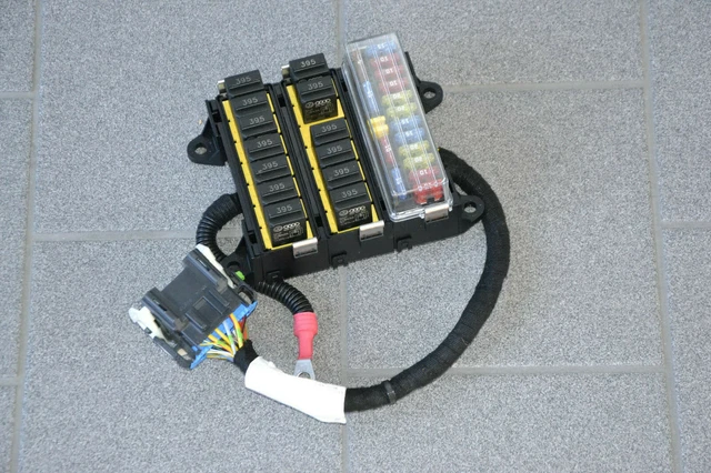 LAMBORGHINI MURCIELAGO LP640 Scatola di Fusibile Relais Relay Box ...