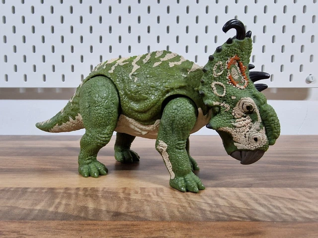 Jurassic World Dino Rivals Roarivores Green Sinoceratops Figure Mattel 5180