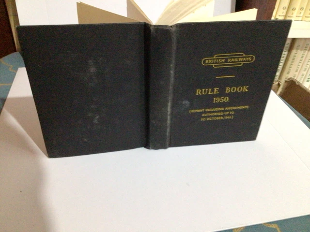 BRITISH RAILWAYS RULE book 1950 to operate 1st jan 1962 £9.99 - PicClick UK