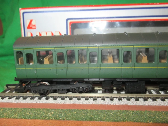 LIMA OO GAUGE BR Green Class 117/TC DMU Composite Coach good boxed £4. ...