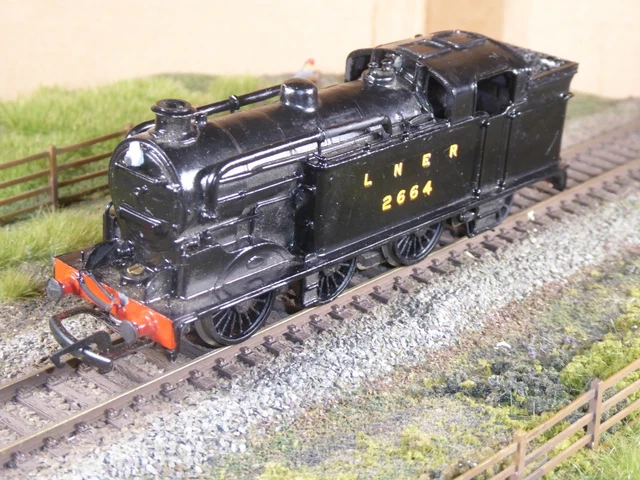 KIT BUILT 00 Gauge class N2 LNER Steam Tank Locomotive 0-6-2 no 2664 in ...