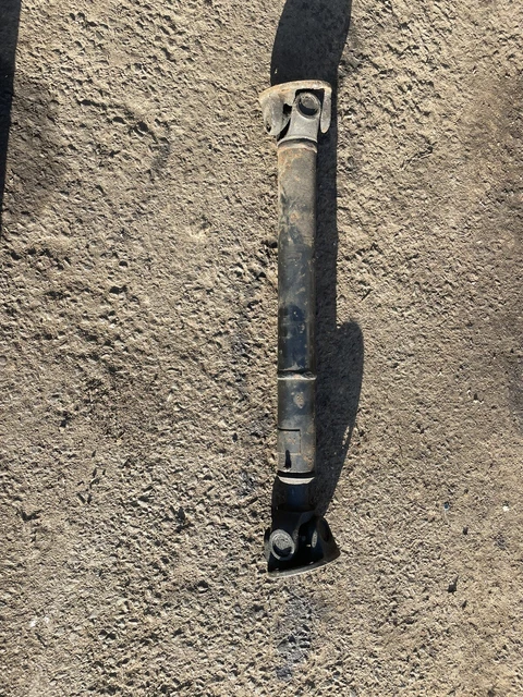 LAND ROVER DEFENDER Td5 90 / 110 Td5 Front Prop Shaft Fits Years 1998 ...