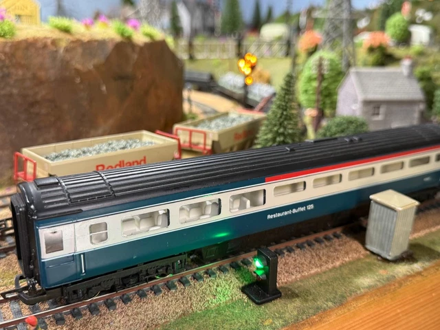 2XHORNBY R427 INTER-CITY 125 Mk3 Open and Buffet Coaches 40307 OO Gauge ...