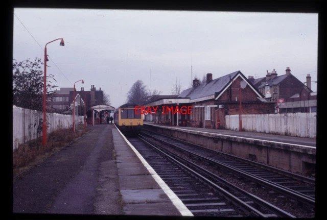 ORIGINAL 35MM SLIDE REIGATE RAILWAY STATION CLASS 101 DMU L594 1993 £2. ...