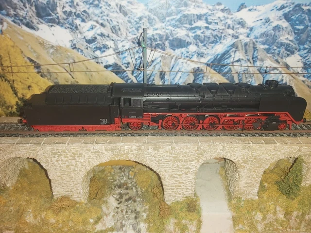 MÄRKLIN 37450 AC: Dampflok der Baureihe 45 020 der DB - Digital ...