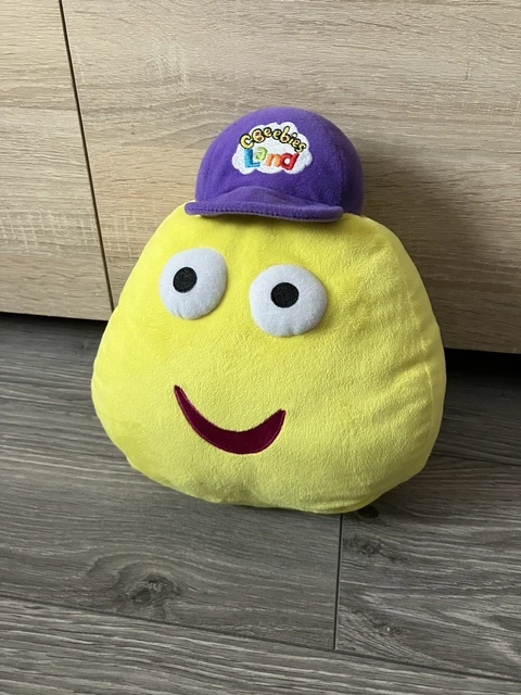 CBEEBIES LAND BUGBIES Yellow Blob 10” Soft Toy Wearing Purple Hat £14. ...