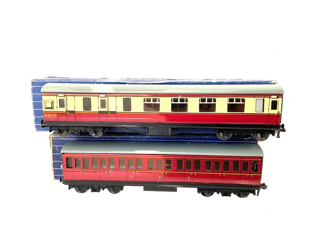 HORNBY DUBLO D12 corridor and D13 suburban coaches £13.47 - PicClick UK