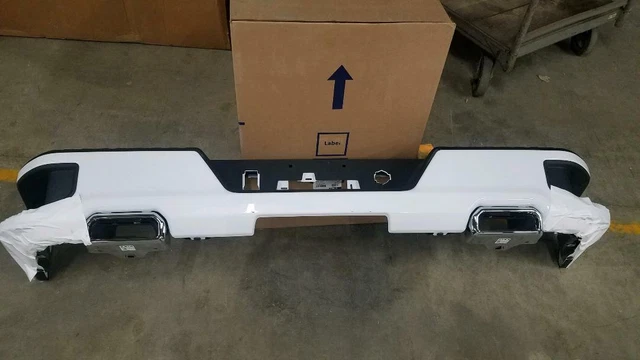2019-2022 GMC SIERRA Chevy Silverado 1500 Rear Bumper With Exhaust No ...