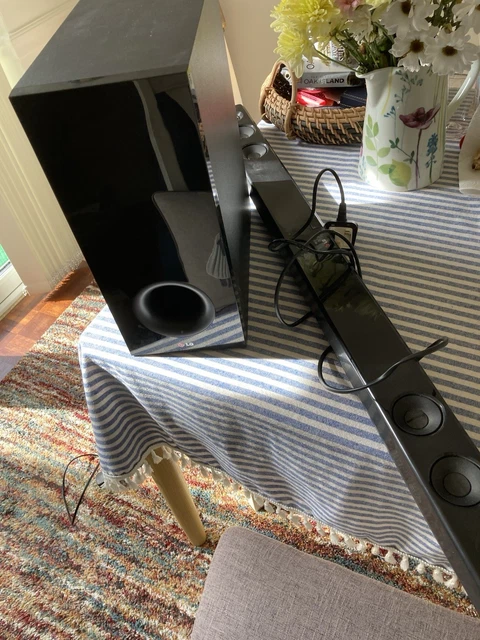 LG NB3530A SOUND Bar & Subwoofer S33A1 D, NO HAND SET, in working order ...