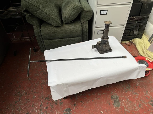 ANTIQUE 1940 2 Ton Britool car lift jack With Bar £60.00 - PicClick UK
