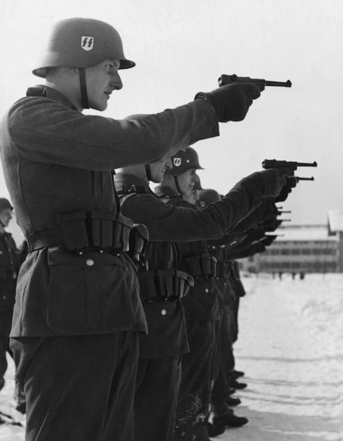 WW2 WWII PHOTO German Soldiers Practice Luger P08 Pistols World War Two ...