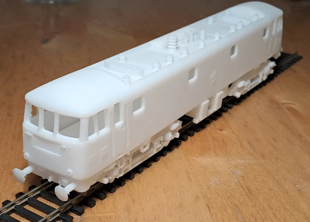 BRITISH RAIL CLASS AL1 Not Quite Perfect by OO Gauge CMAC Model ...