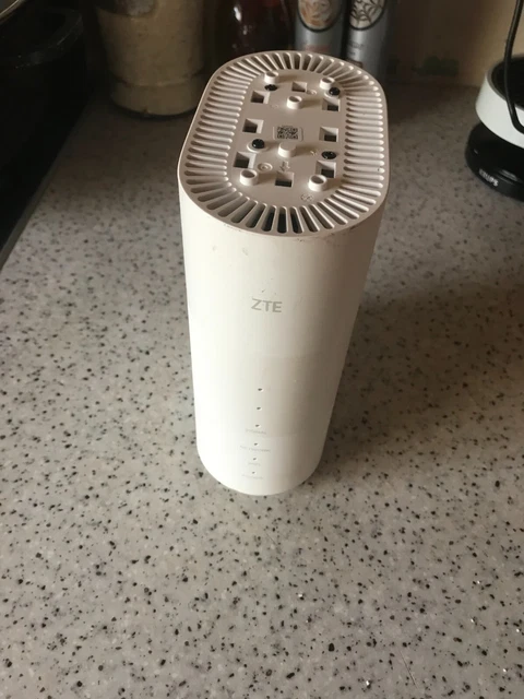 5G ZTE ROUTER/MODEM mc801A faulty, for parts or repair EUR 40,00 ...