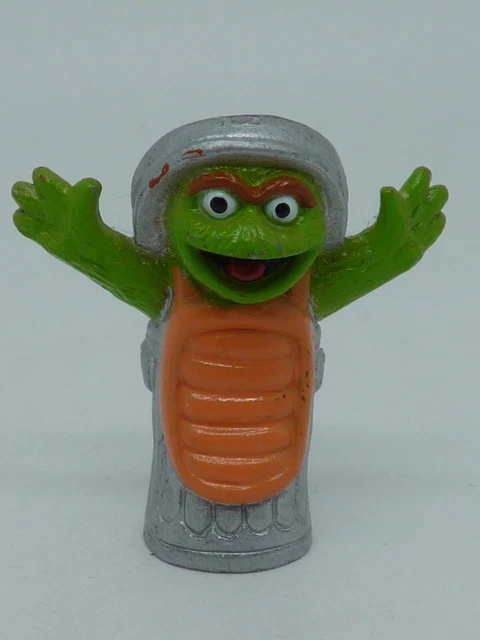 ANCIENNE MINI FIGURINE Pvc Plastique *Sesame Street Mordicus Dans Sa ...