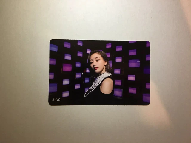 OFFICIAL TWICE JIHYO JYP x Shinhan Bank Photocard 트와이스 지효 신한 카드 £27.00 ...