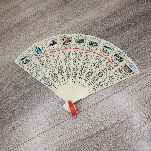 VINTAGE SOUVENIR FAN Depicting Famous Landmarks In Paris, Made In Italy ...