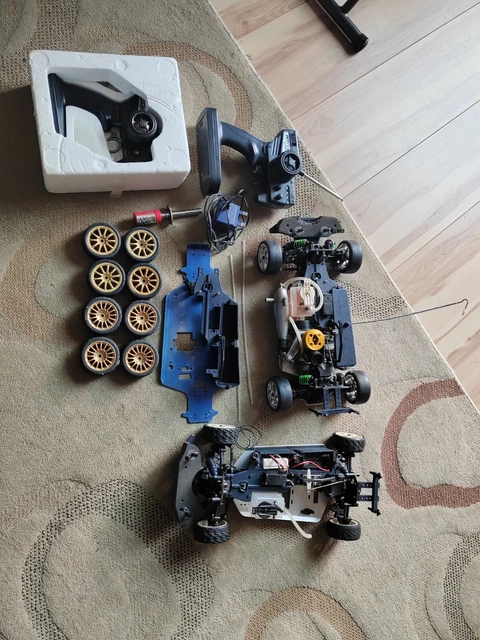 KYOSHO PURETEN ALPHA nitro 1 voiture de travail et 1 pour pièces de ...
