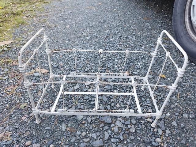 LIT DE POUPÉE En Fer Ancien Pliant Banquette Jouet EUR 30,00 - PicClick FR