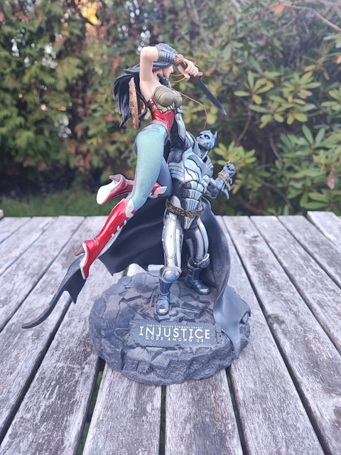 DC INJUSTICE GODS AMOMG US BATMAN vs. WONDER WOMAN STATUE / WARNER BROS ...