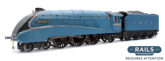 HORNBY 'OO' Gauge R2154 Lner Garter Blue Class A4 '4485 Kestrel' Steam ...