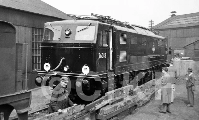 RAILWAY PHOTOGRAPH 6X4 Electric loco 26018 Gorton 1951. £2.95 - PicClick UK