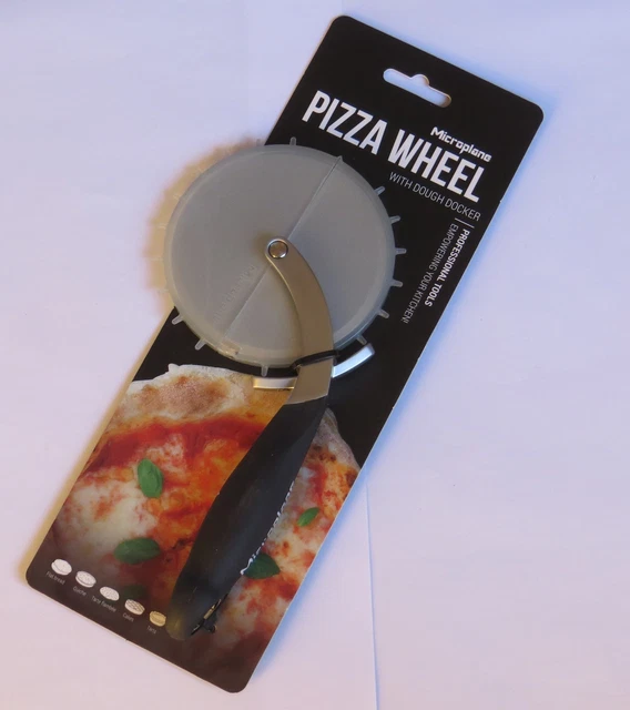 MICROPLANE - PROFESSIONAL Xl Pizza Cutter Wheel With Dough Docker ...
