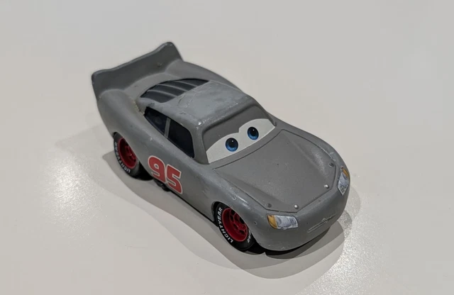 DISNEY PIXAR DIECAST Grey Primer Lightning McQueen RARE out of box £0. ...