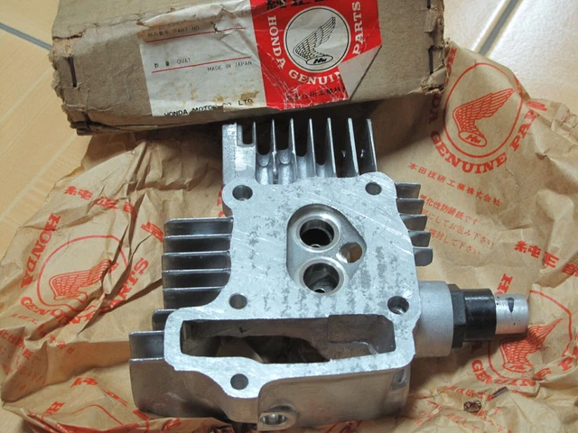 HONDA MOPED P25 P50 Little Cylinder Head NOS Genuine Japan P/N 12200 ...