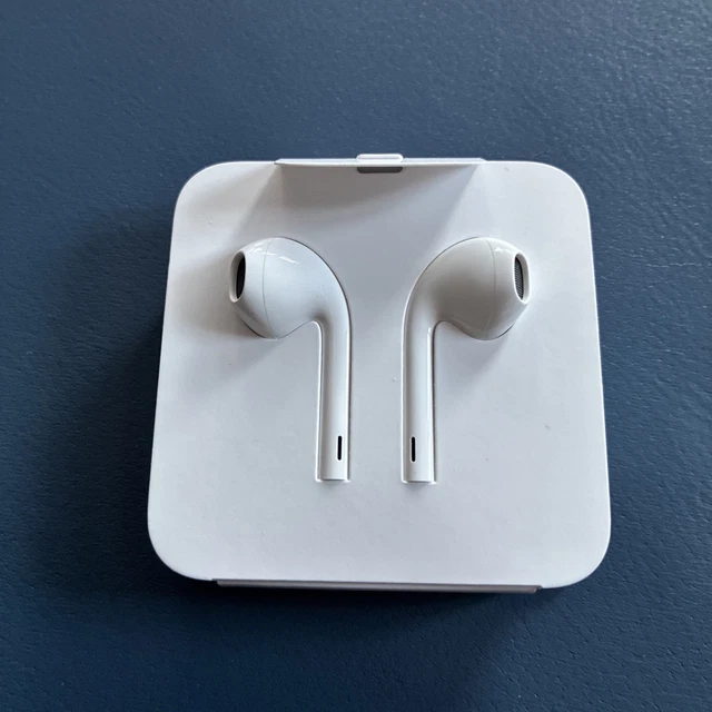 OFFICIAL APPLE ORIGINAL EarPods with Lightning Connector £5.45 ...