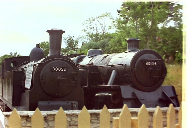 35MM RAILWAY COLOUR M7 30053 and Standard Tank 80104 at Swanage £1.95 ...