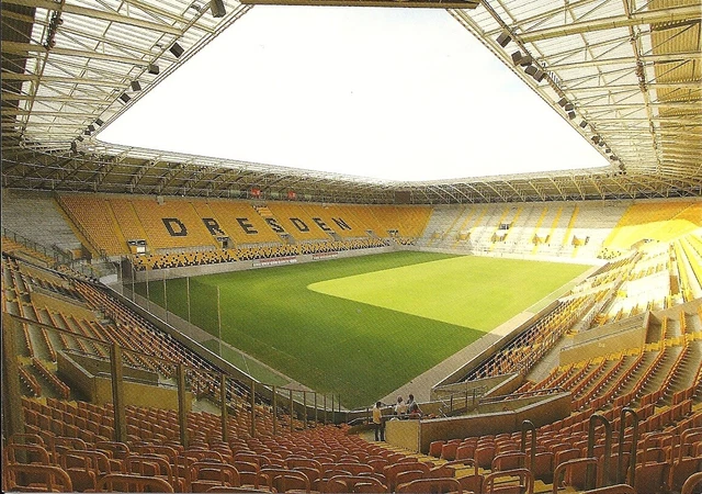 STADIONPOSTKARTE / STADIUM Card - Rudolf-Harbig-Stadion Dynamo Dresden ...