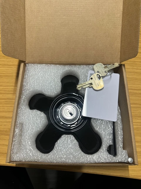 LAND ROVER DEFENDER spare wheel lock BRAND NEW NEXT DAY SHIPPING £104. ...