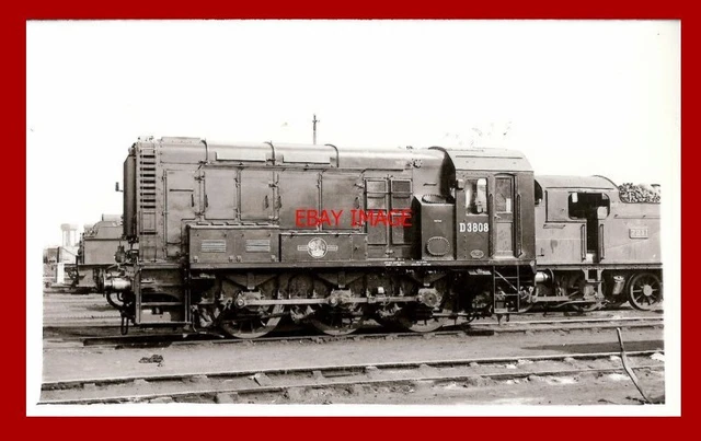 PHOTO BR Class 08 Shunter Loco No D3808 £1.65 - PicClick UK
