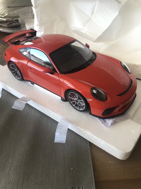 MINICHAMPS 1/18 PORSCHE 911 GT3 2017 Orange . Rare Limitée 666 ...