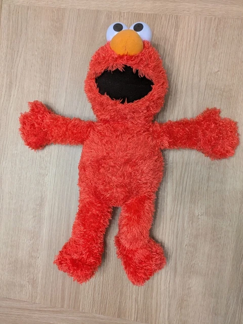 TICKLE ME ELMO Sesame Street Interactive 47cm Soft Plush Toy 2018 ... TICKLE ME ELMO Sesame Street Interactive 47cm Soft Plush Toy 2018 ...