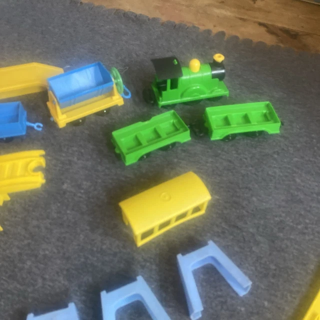 VINTAGE METTOY PLAYCRAFT Plastic RAILWAY TRAIN SET - JOB LOT Track ...