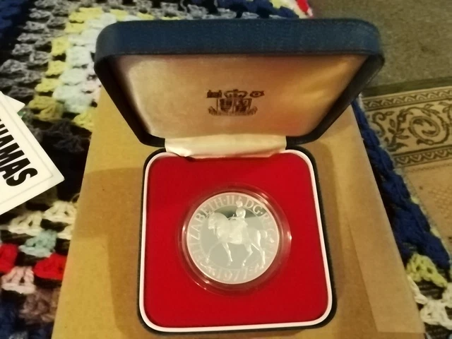 1977 QUEEN ELIZABETH ii silver jubilee 925 Sterling Silver Coin ...