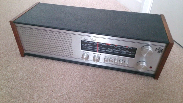 RARE VINTAGE ROBERTS Transistor Radio Model RM-40 (LW/MW/VHF) from 1972 ...