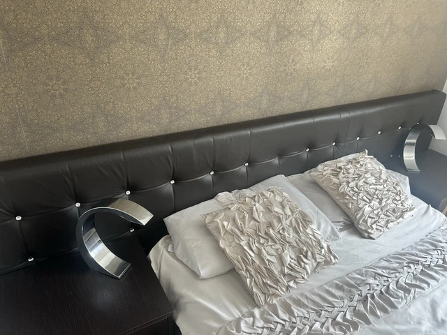KING SIZE BED In Brown Leather With Headboard And Mattress £104.70 ...