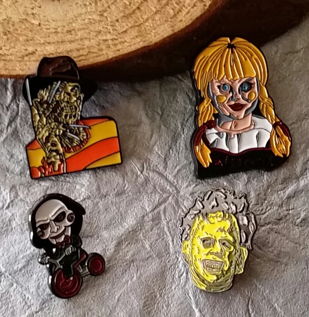 HORROR MOVIE LEATHERFACE Freddy Krueger Annabelle Saw Billy PIN SET £20 ...