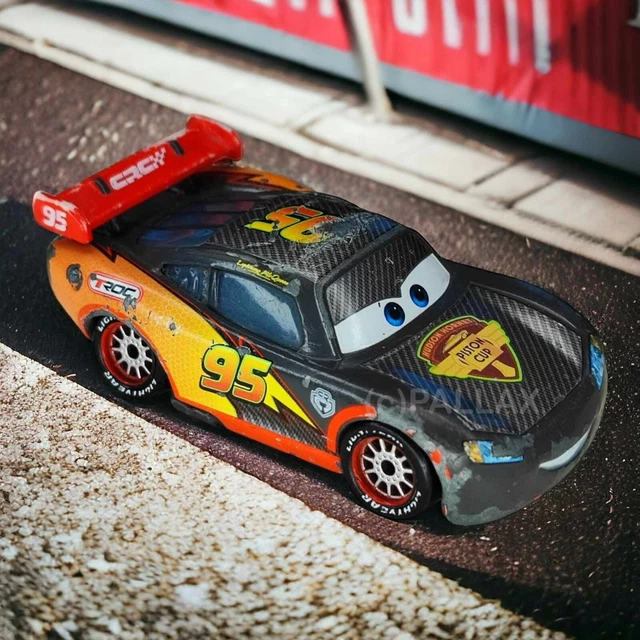 DISNEY PIXAR CARS DHM76 CARBON RACERS LIGHTNING McQUEEN DIE-CAST ...