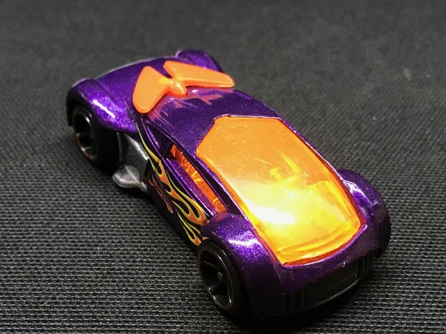 HOT WHEELS PHANTOM Racer Collectable Scale 1:64 EUR 4,21 - PicClick FR