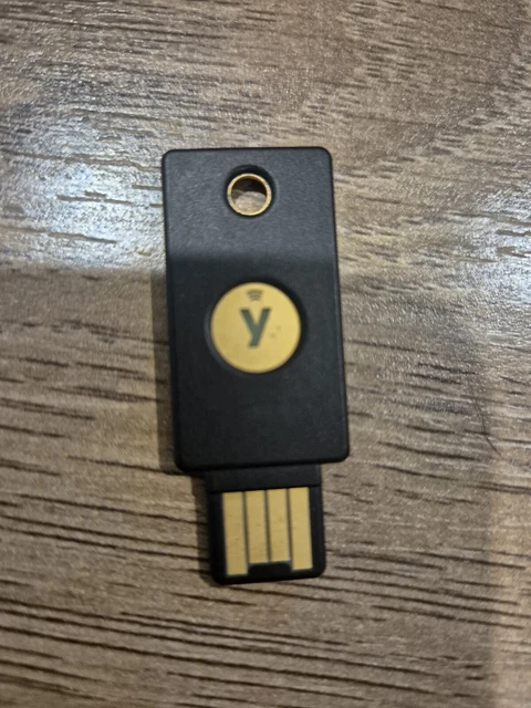 YUBICO YUBIKEY 5 NFC Two Factor Authentication USB Type-A Security Key ...