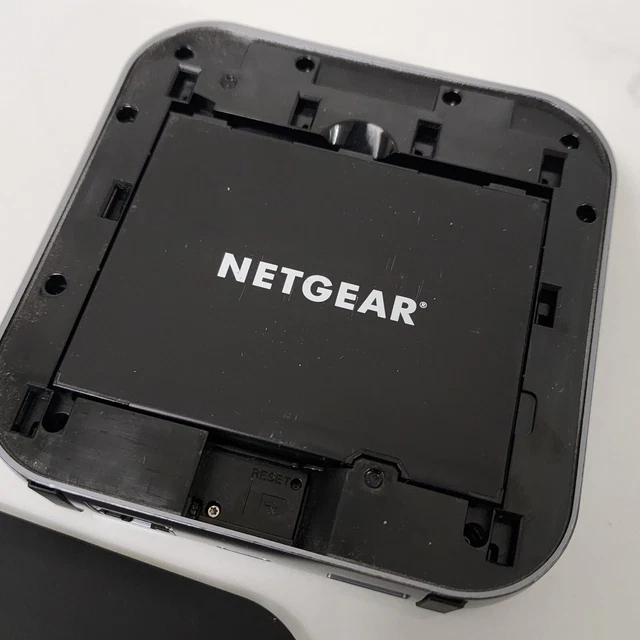 NETGEAR NIGHTHAWK LTE Mobile Hotspot Unlocked AT&T Router WiFi MR1100 ...