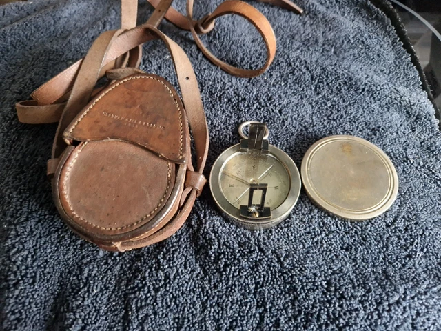 WW1 MILITARY OFFICERS / Artillery Compass In Original Leather Case ...