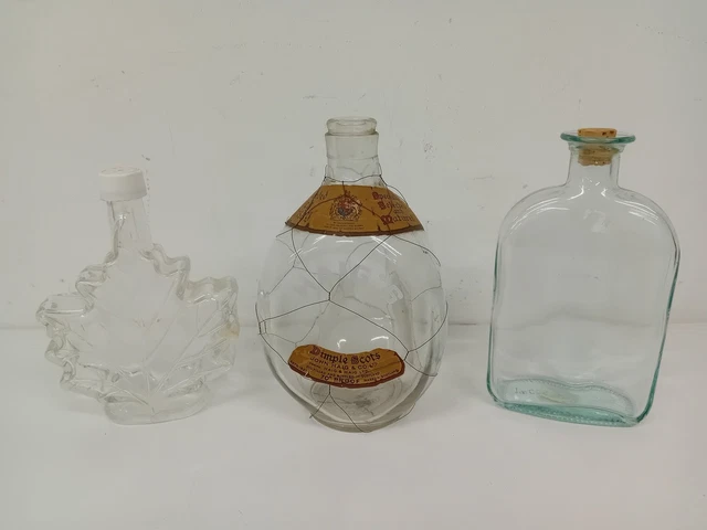 VINTAGE GLASS DECORATIVE Bottles Maple Leaf and Wire Netting Set - K108 ...