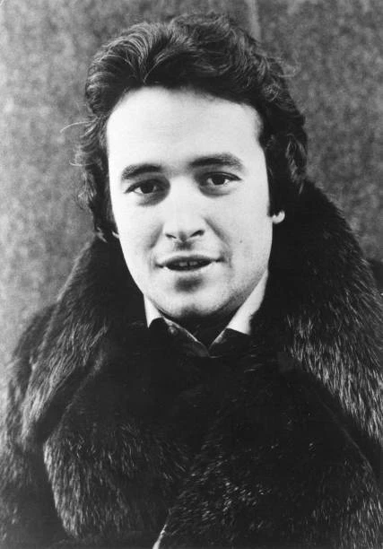 SPANISH OPERA SINGER Jose Carreras wearing a Fur 1970s Historic Old ...